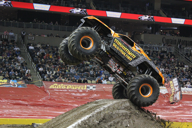 Pittsburgh, Pennslyvania - Monster Jam - February 18, 2012 (7:30pm Show ...